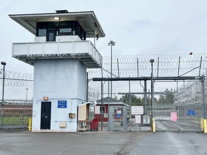 NY prison guards charged in fatal beating of inmate | News, Sports ...